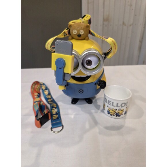 Other | Universal Studios Despicable Me Minions Selfie Popcorn Bucket ...
